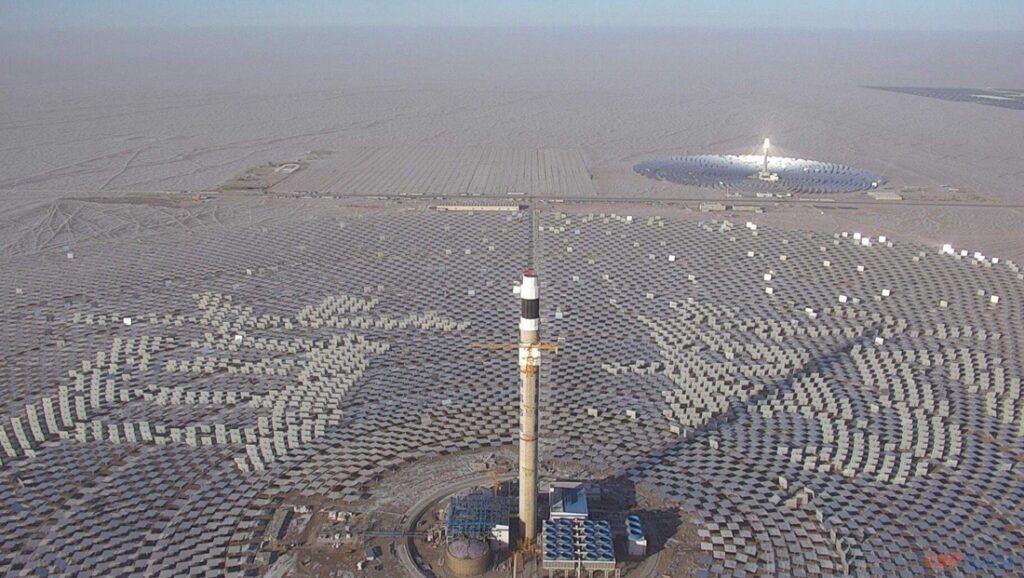 Ultra-large Molten Salt Tower Solar Thermal Power Plant In Dunhuang ...