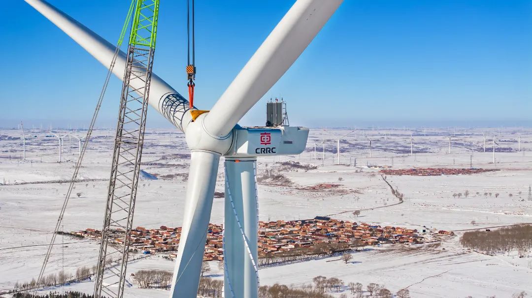 CRRC First 10MW Onshore Wind Turbine Lifting Completed - Boland Energy