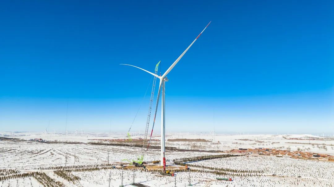 CRRC First 10MW Onshore Wind Turbine Lifting Completed - Boland Energy